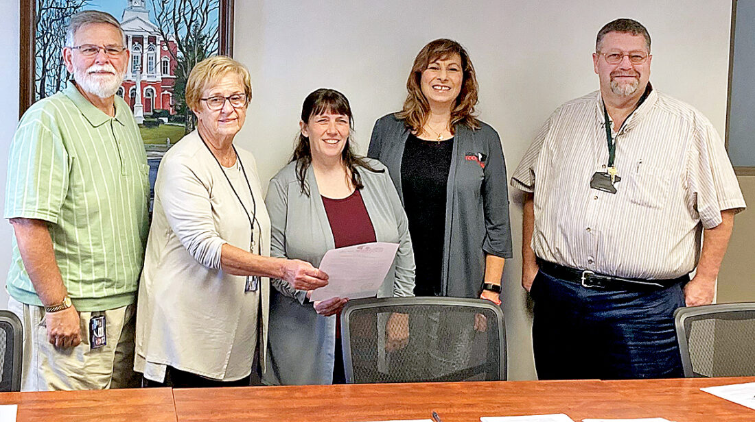 Commissioners support hunger awareness | News, Sports, Jobs - The Sentinel